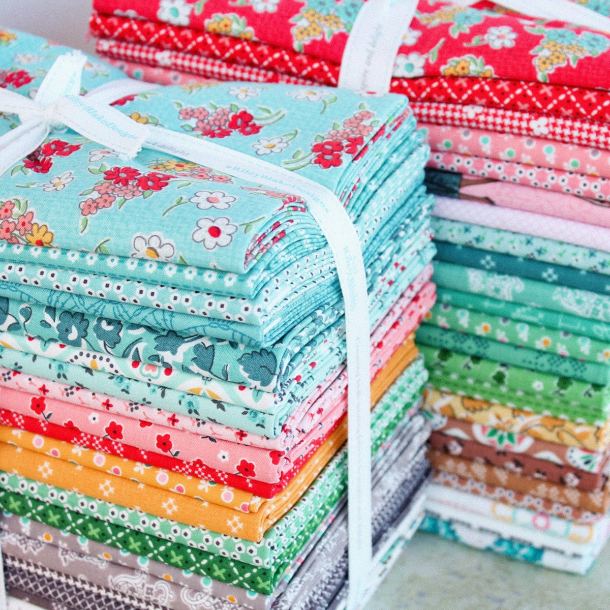 SELECT LORI HOLT 1-YARD BUNDLES and ALL IN-STOCK Widebacks/QuiltBack F ...