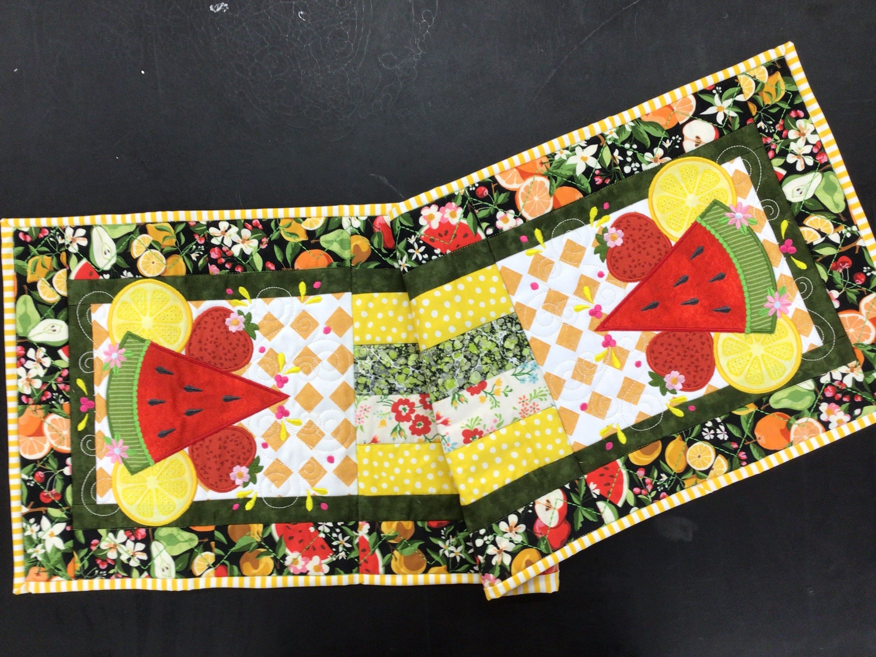 Chunky Pumpkin Table Runner Kit by JuJu | RebsFabStash