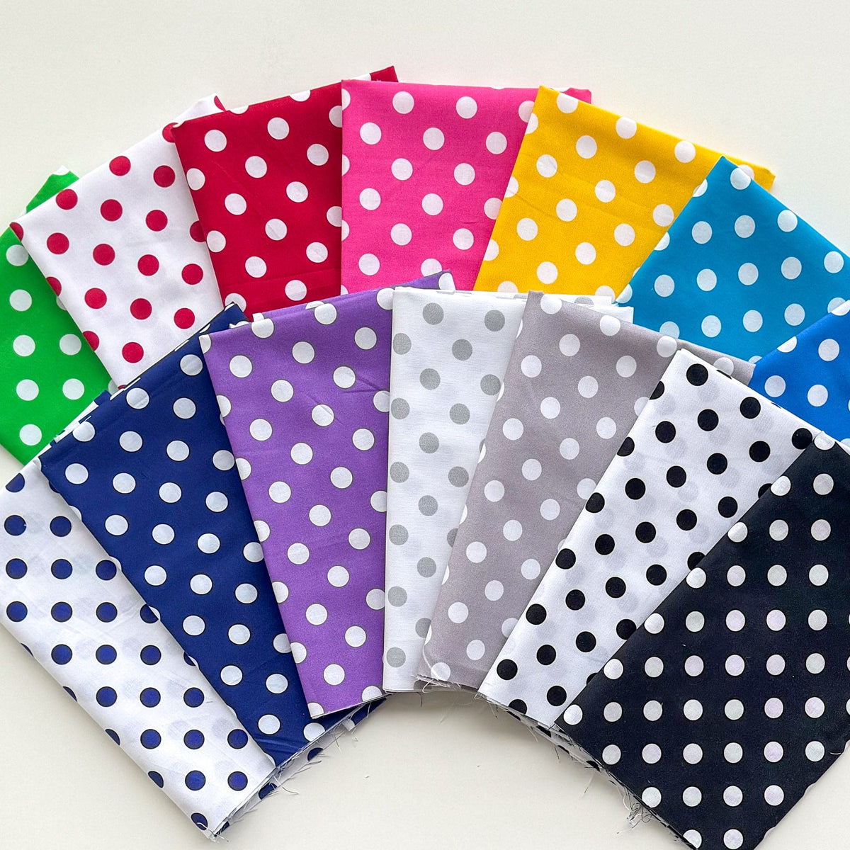 Medium Dots - Fat Quarter PROMO Bundle - (14) 18" x 22" pieces - DOTS ...